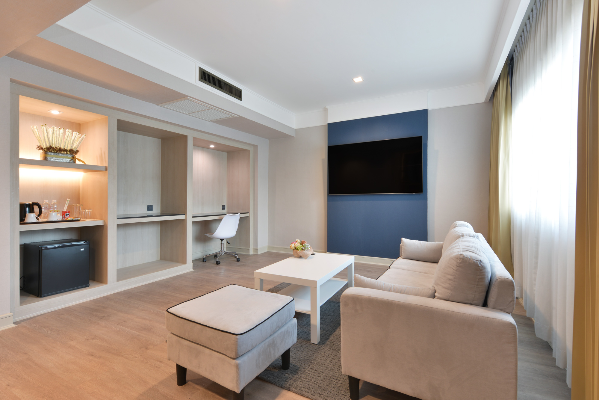 The Twin Towers Hotel Bangkok | Official Website | Junior Suite